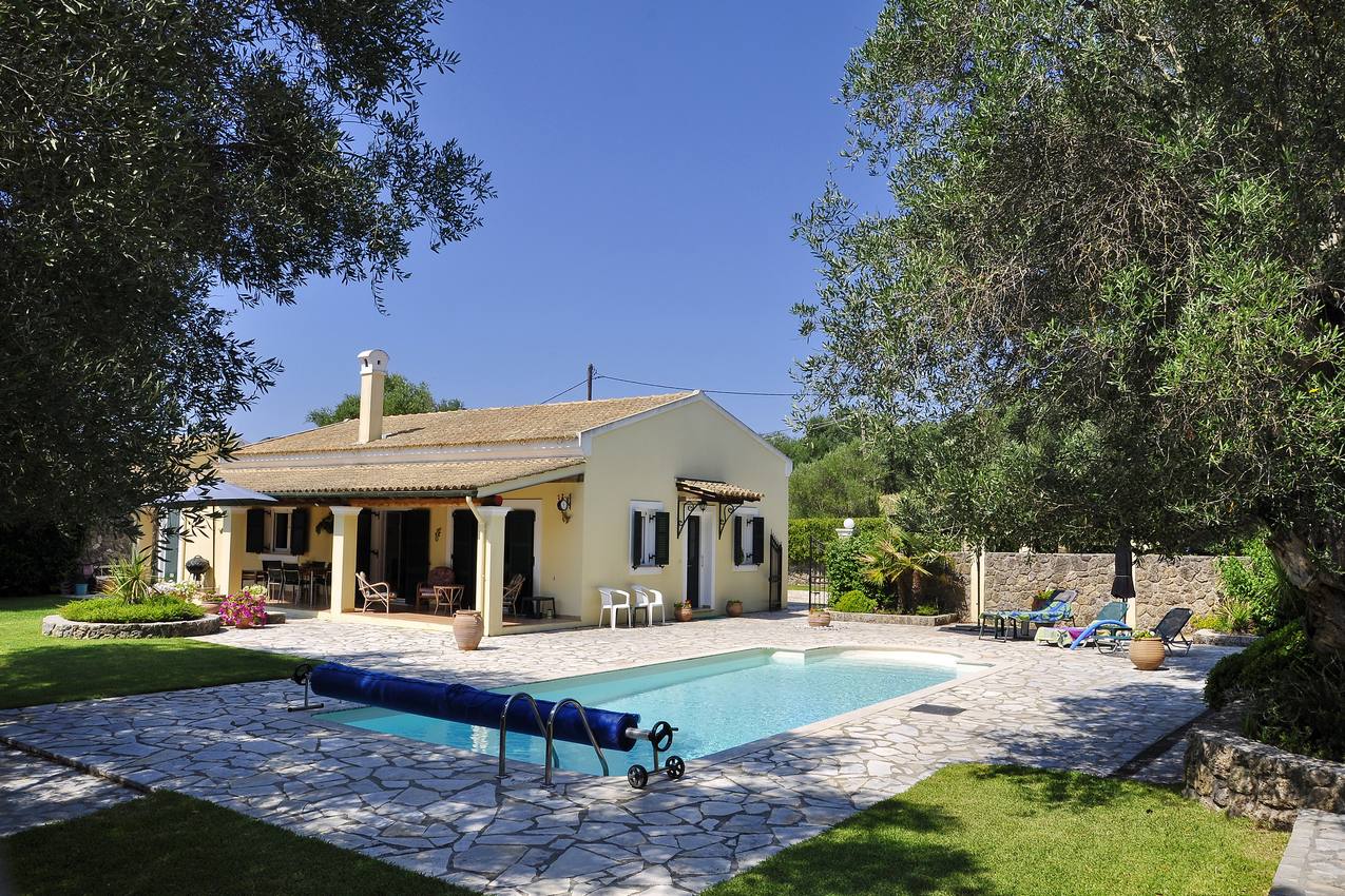 Μεσιτικό γραφείο Κέρκυρα 1 | Corfu Property Agency